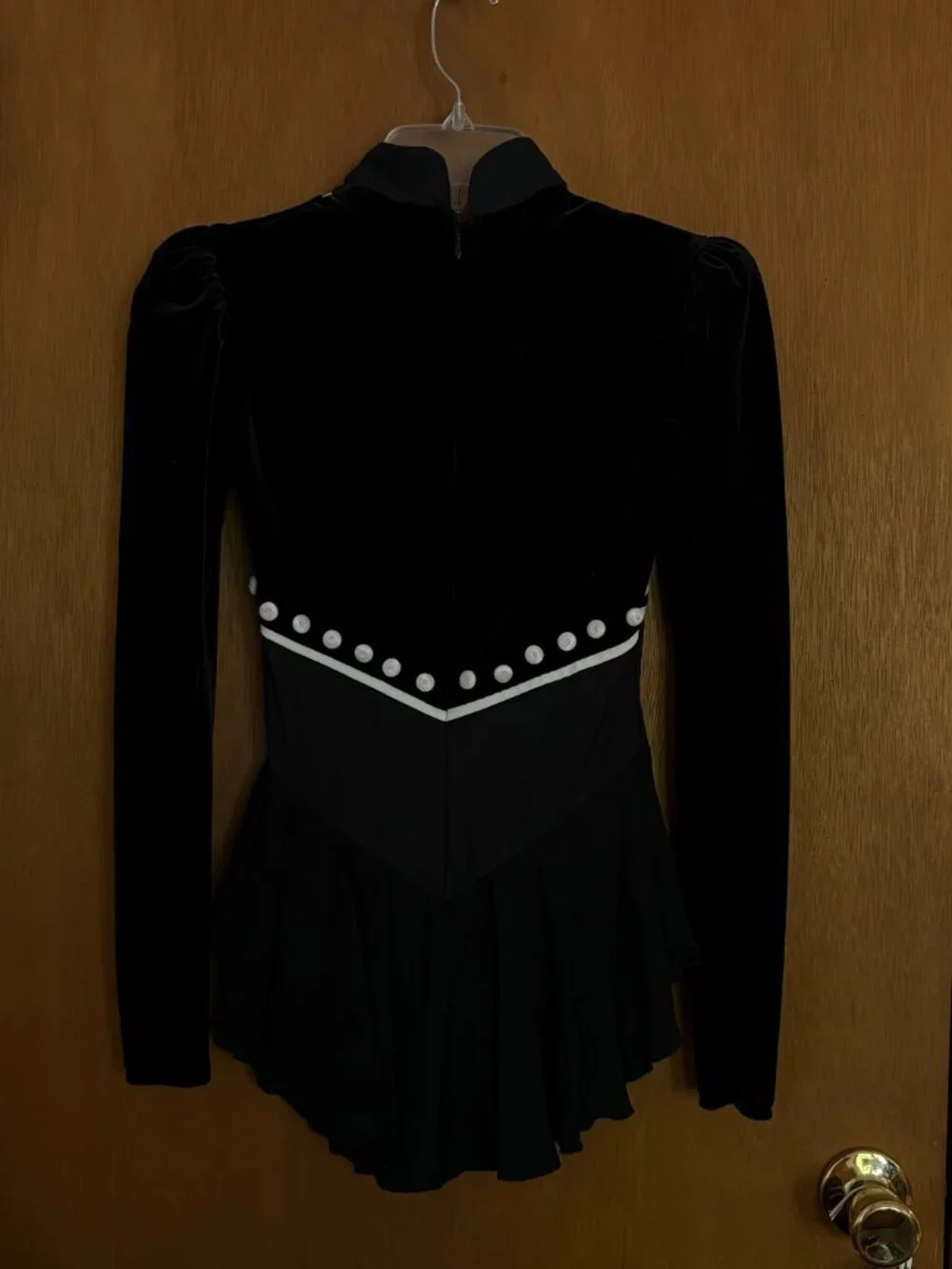 Del Arbour | Dresses | Del Arbour Ladies Black And White Figure Skating ...